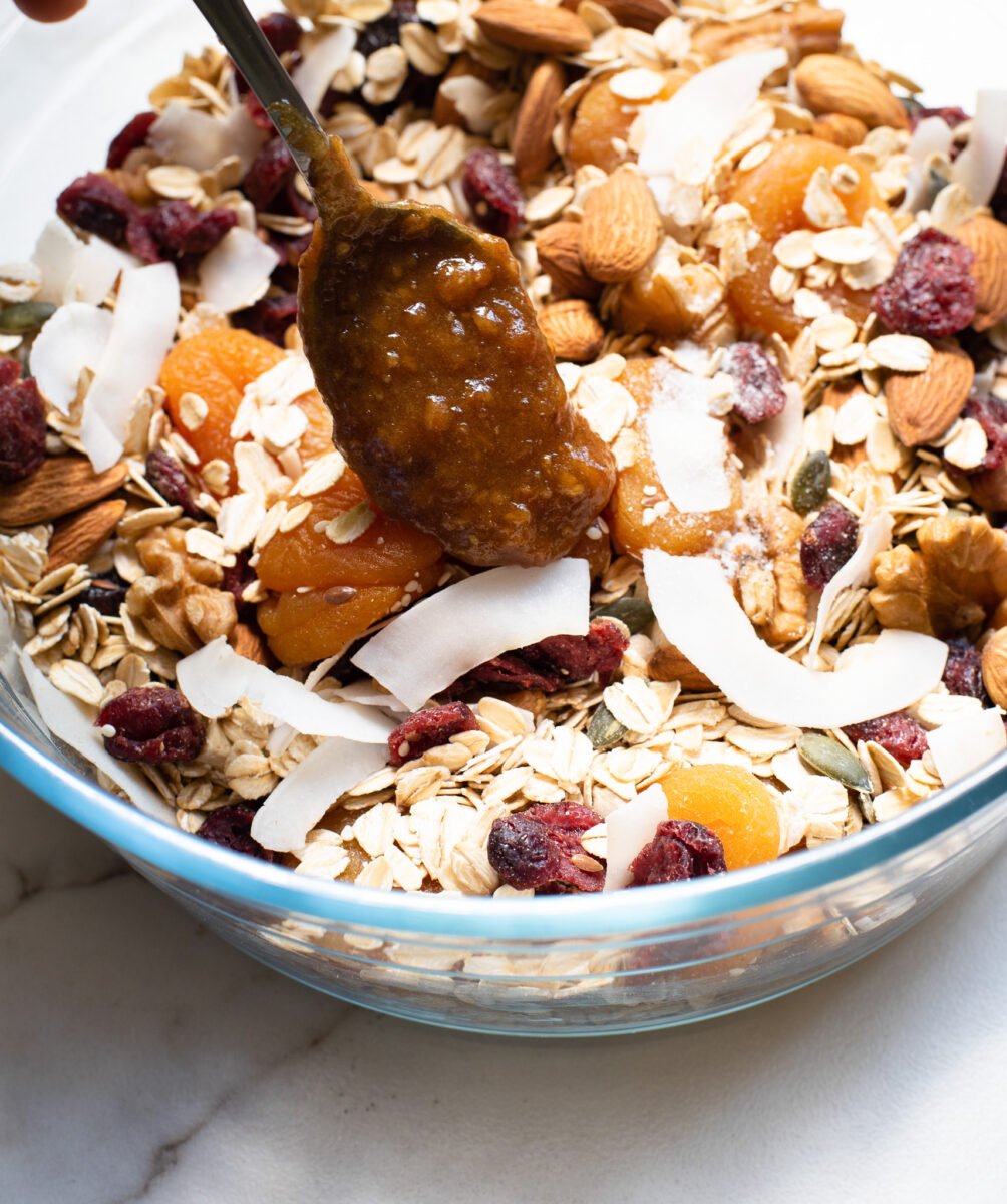 Easy Date Granola Bars - A Cedar Spoon